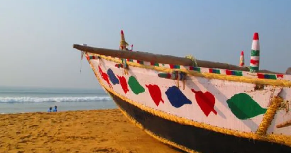 Ultimate Guide to Puri: Temples, Scenic Beaches, Traditions and Travel Tips
