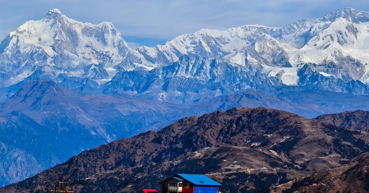Sandakphu Land Rover Tour Itinerary – 5 Days Himalayan Journey